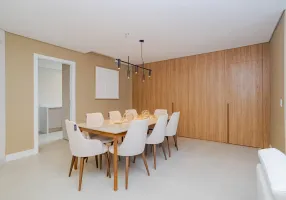 Apartamentos à venda na Rua Bispo Dom José - Seminário, Curitiba - PR