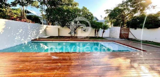 Casas com salão de jogos à venda na Rua Deborah Oei Prince - Barra da ...