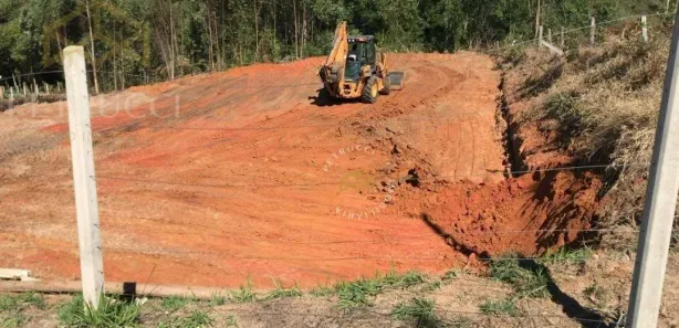 Lotes/Terrenos à venda na Rua Tico Tico - Alpes da Castelo II, Bofete - SP