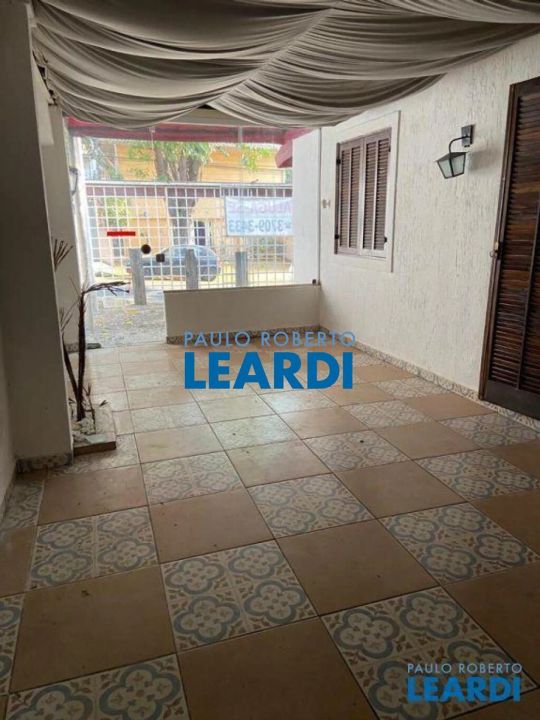 Casa na Avenida Moema, Moema em São Paulo, por R$ 8.000/Mês - Viva Real