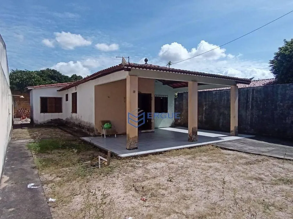 Casa na Rua 8, Itaperi em Fortaleza, por R$ 450.000 - Viva Real