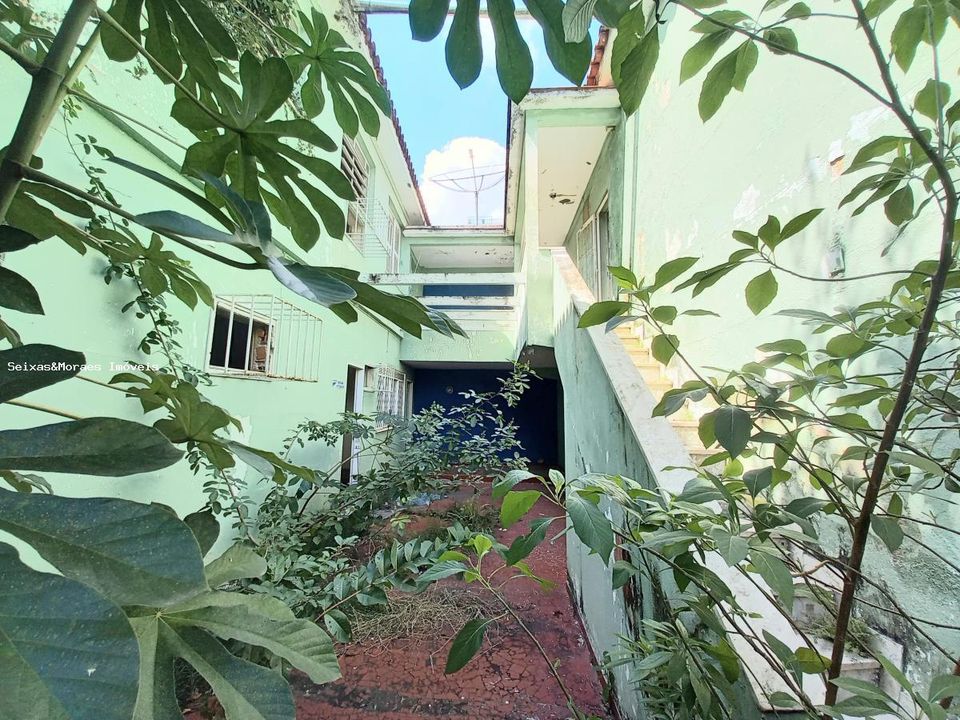 Casa na Rua Capitão Gaspar Soares, 116, Centro em Nova Iguaçu, por R$ 2 ...