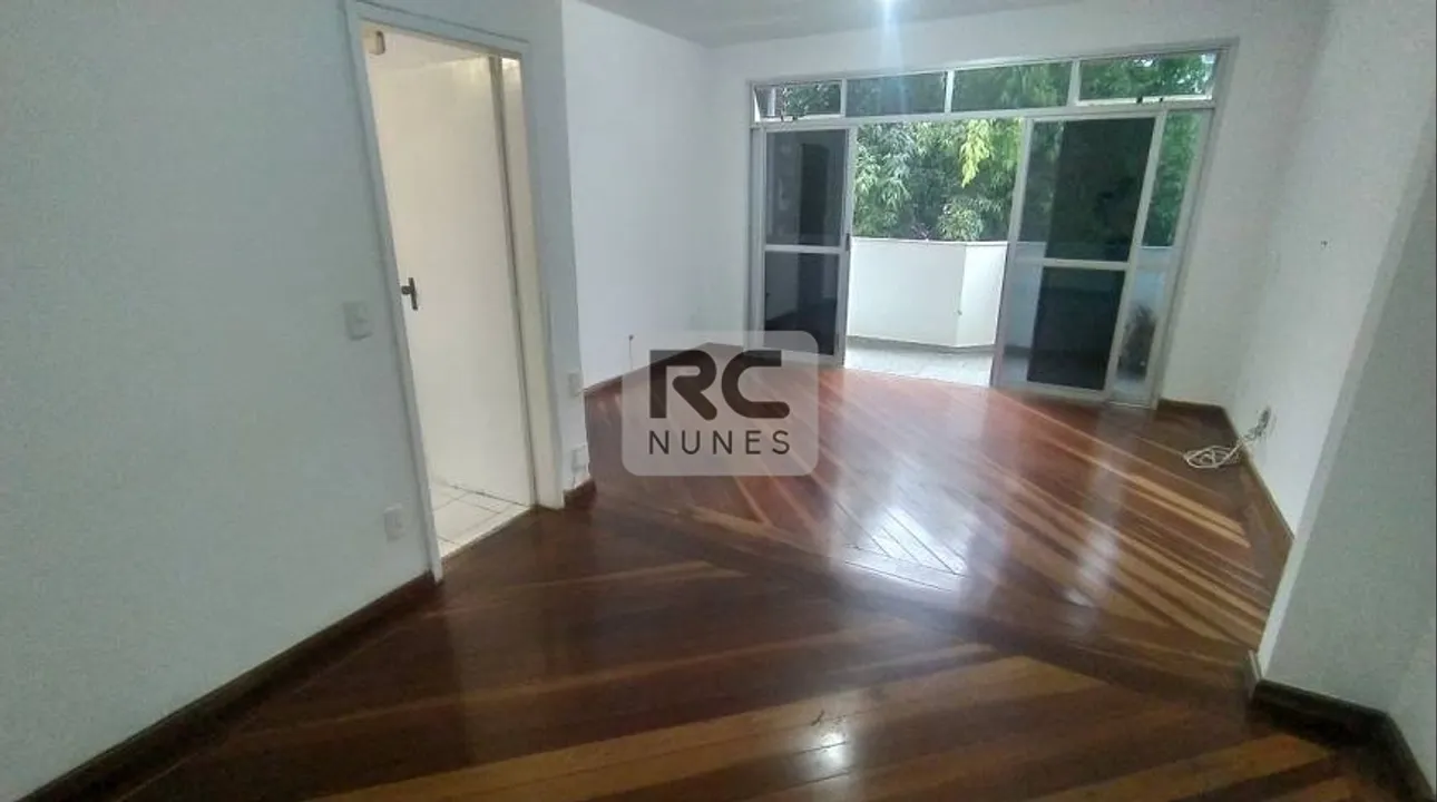 Apartamento na Rua Sílvio de Oliveira Martins, Buritis em Belo ...