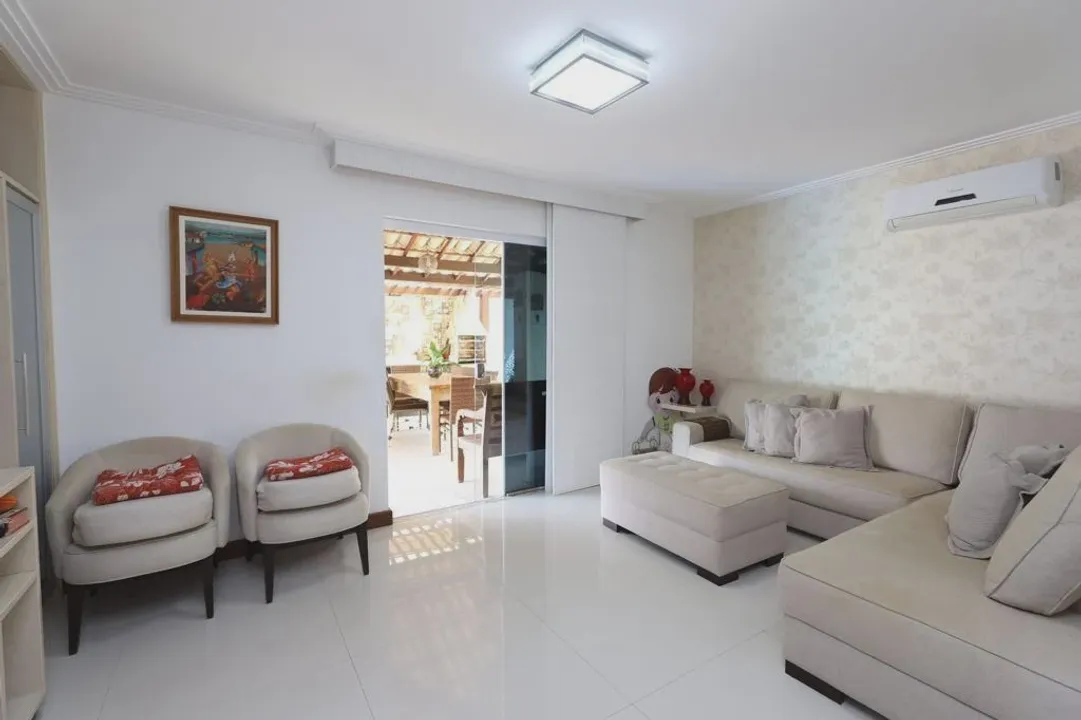 Casa na Avenida Moema, 32, Moema em São Paulo, por R$ 1.500.000 - Viva Real