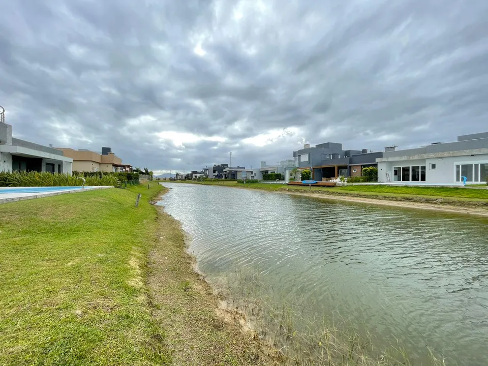 Lote/Terreno na Avenida Diamante, 1173, Condominio Riviera Xangri La em ...