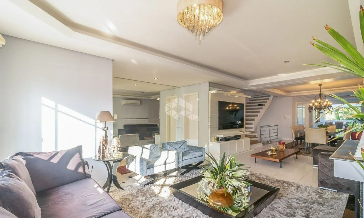 Casa na Rua Comendador Creidy, 330, Chácara das Pedras em Porto Alegre, por R$ 1.890.500 - Viva Real