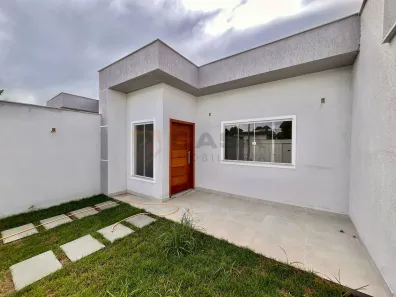 Casas com garagem à venda em Parque Jacaraípe, Serra - Viva Real