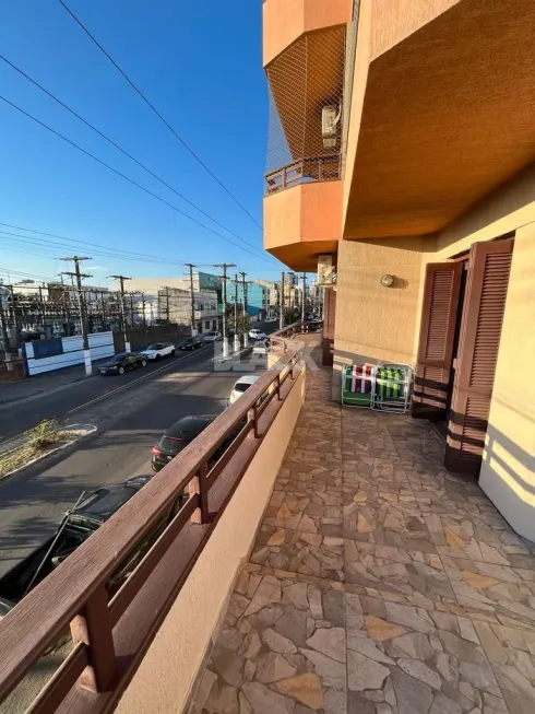 Apartamento na Avenida José Bonifácio, 676, Centro em Torres, por R ...