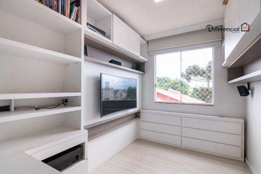 Apartamento na Rua Professor Orlando Alves Chaves, 346, Portão em Curitiba, por R$ 430.000 ...