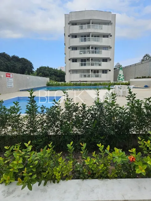 Apartamento na Estrada dos Bandeirantes, Vargem Pequena em Rio de ...