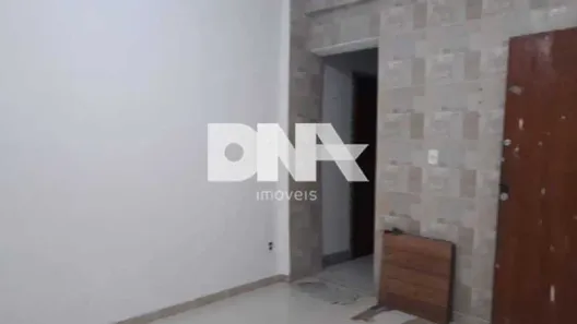 Kitnets com interfone à venda em Urca, Rio de Janeiro - Viva Real